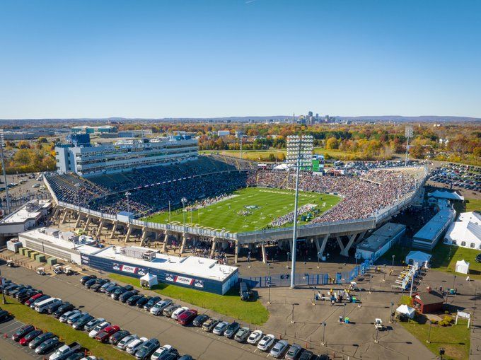 10/5 UConn Football vs. Temple - Water-Oak Football & Cheer